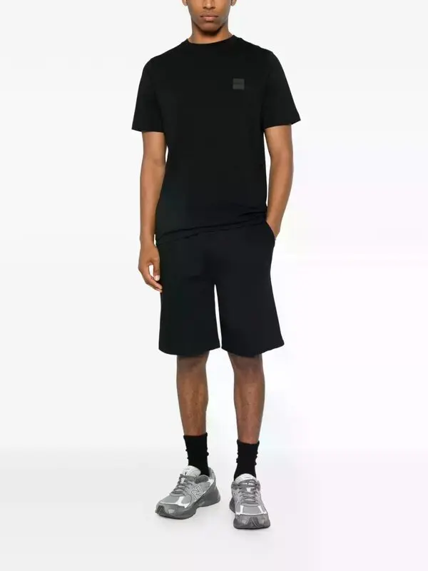 OUTHERE Logo-patch T-shirt - Black