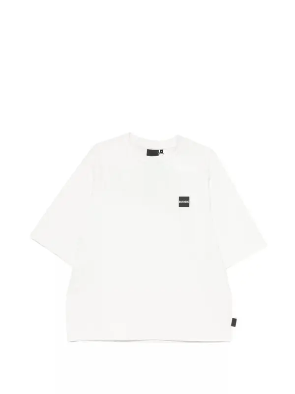 OUTHERE Logo-patch Raglan-sleeve T-shirt - White