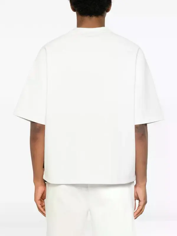 OUTHERE Logo-patch Raglan-sleeve T-shirt - White