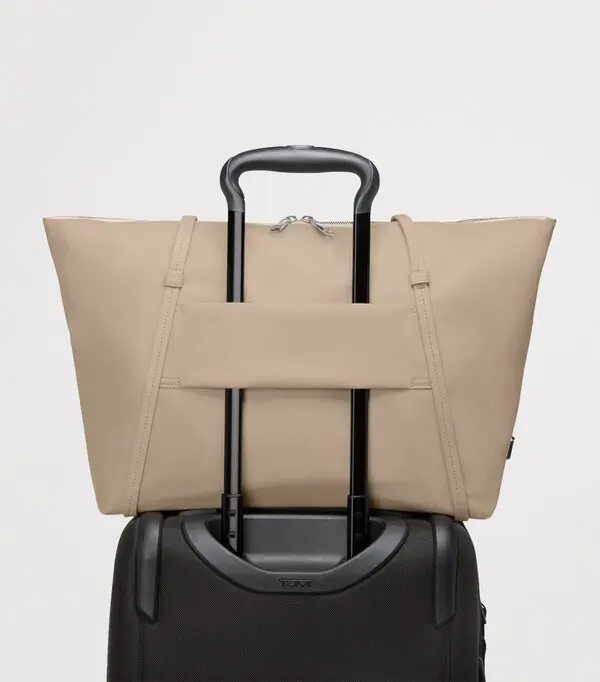 Tumi Voyageur Q Tote Bag - Beige