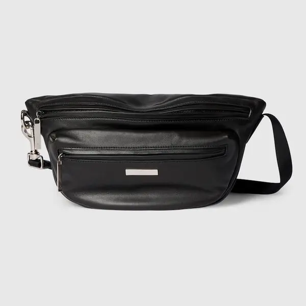 Gucci Tag Medium Crossbody Bag In Leather - Black