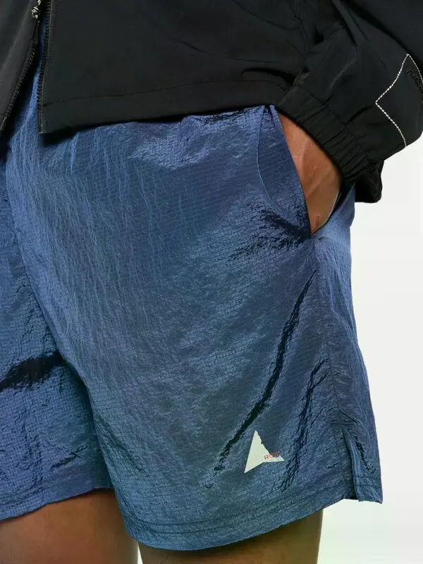 ROA Helder Logo-print Shorts