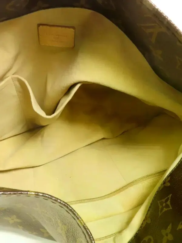 LOUIS VUITTON Artsy Monogram Shoulder Bag