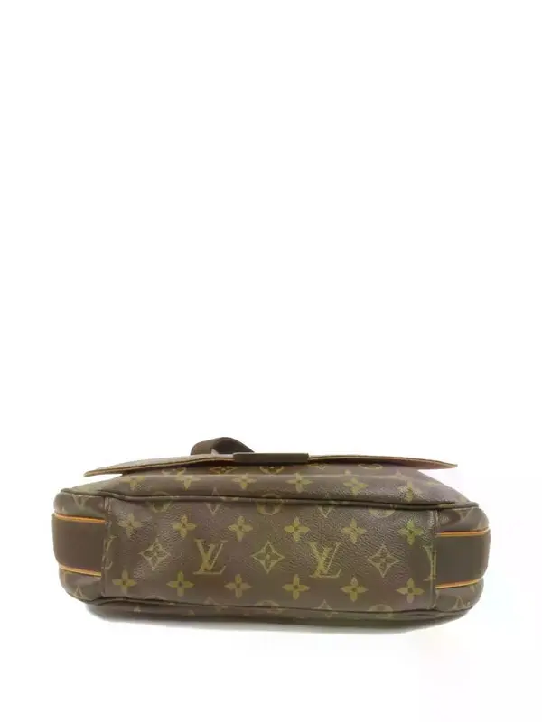 LOUIS VUITTON Mm Beaubourg Cross Body Bag - Brown