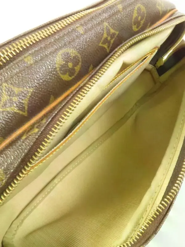 LOUIS VUITTON Reporter Pm Shoulder Bag - Brown