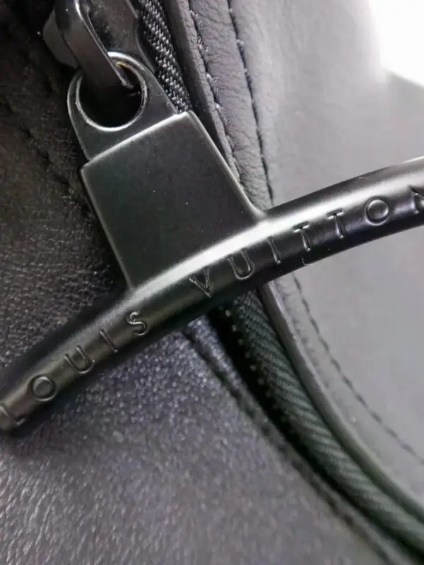 LOUIS VUITTON Keepall Bandoulière 50 Holdall Bag
