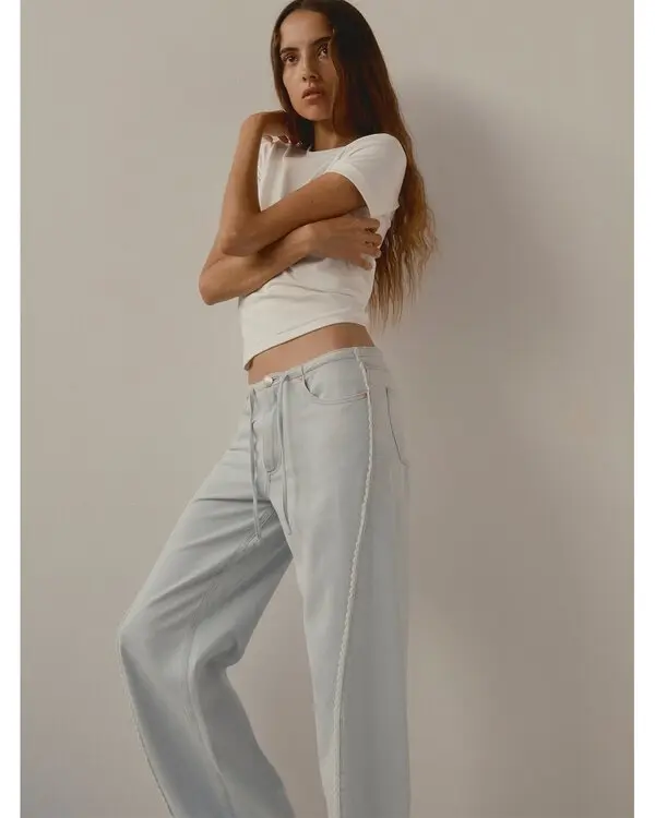 DL1961 Sienna Aura Low Slung Wide Leg Relaxed Jeans - Saltstone