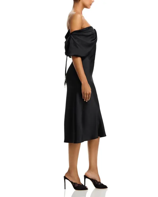 Alexander McQueen Off-the-shoulder Satin Dress