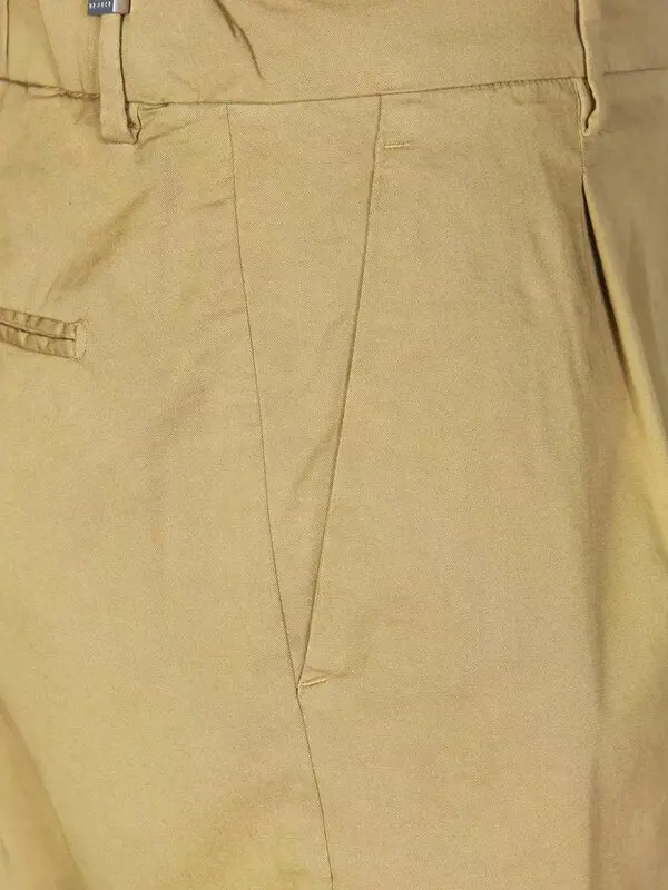 BE ABLE Pleated Bermuda Shorts