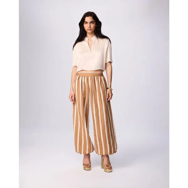 THEO THE LABEL Phaenna Shoulder Pleat Tee - Ivory
