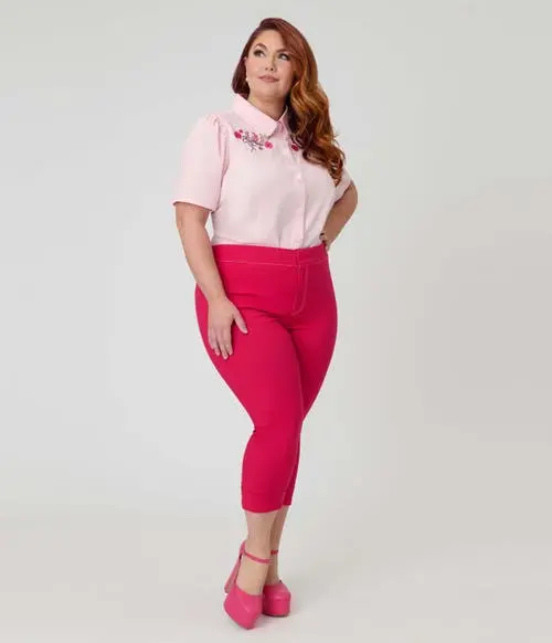 SMAK PARLOUR Stretch Capri Pants With Shaped Pockets