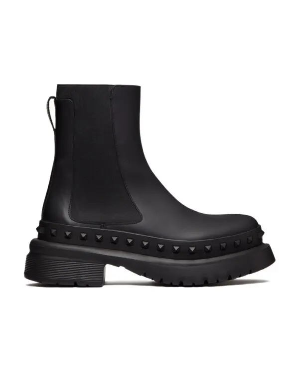Valentino Garavani Rockstud Round Toe Ankle Boots
