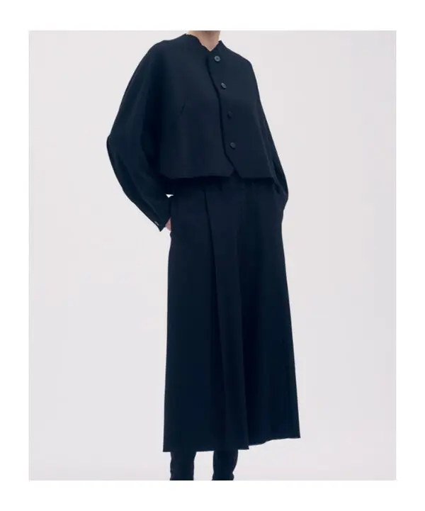 Issey Miyake V-neck Buttoned Cardigan