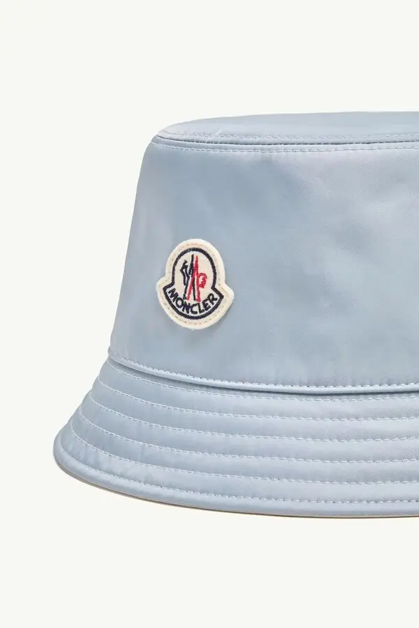 Moncler Logo Patch Reversible Bucket Hat - Light Blue