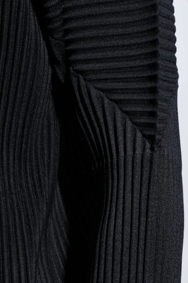 Issey Miyake Homme Plissé Zip-up Pleated Jacket - Black