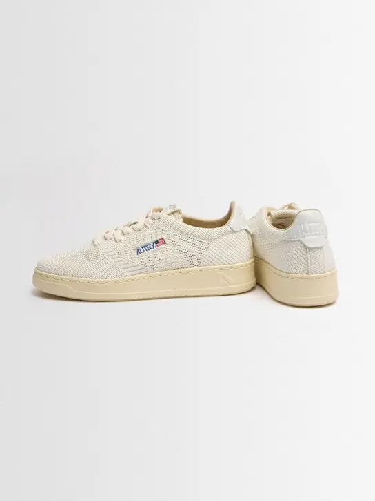 AUTRY Easeknit Low Sneakers With Lace Up Closure