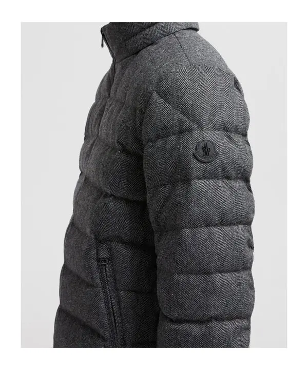 Moncler Arneb Short Down Jacket With Removable Hood - Black