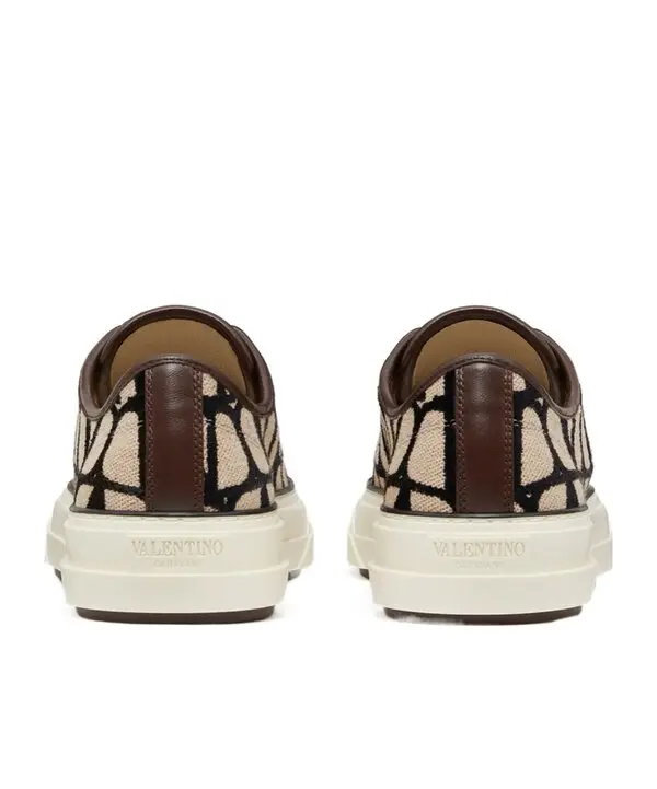 Valentino Garavani Monogram Round Toe Low-top Sneakers