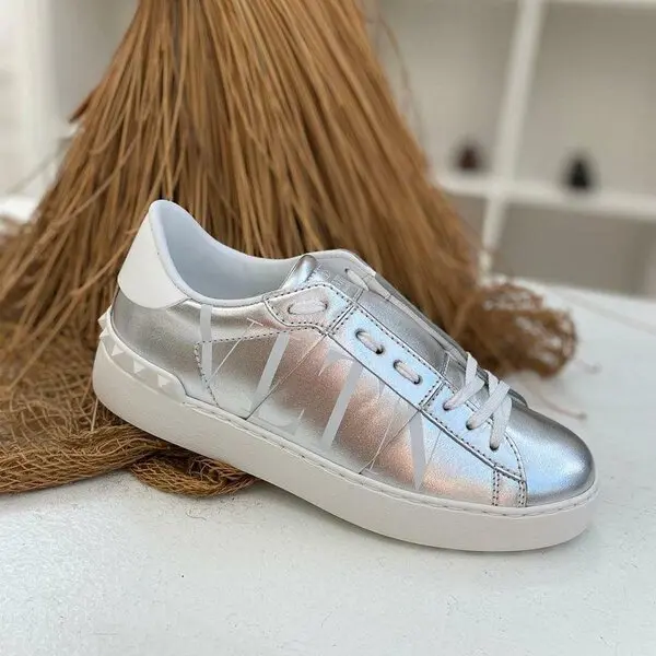 Valentino Garavani Rockstud Metallic Leather Sneakers