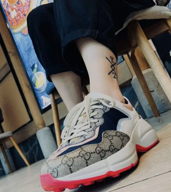 Gucci Rhyton Low-top Sneakers - Gray