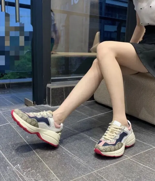 Gucci Rhyton Low-top Sneakers - Gray