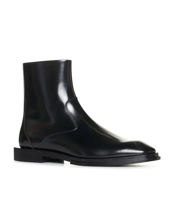 Alexander McQueen Logo Plaque Zip-up Boots