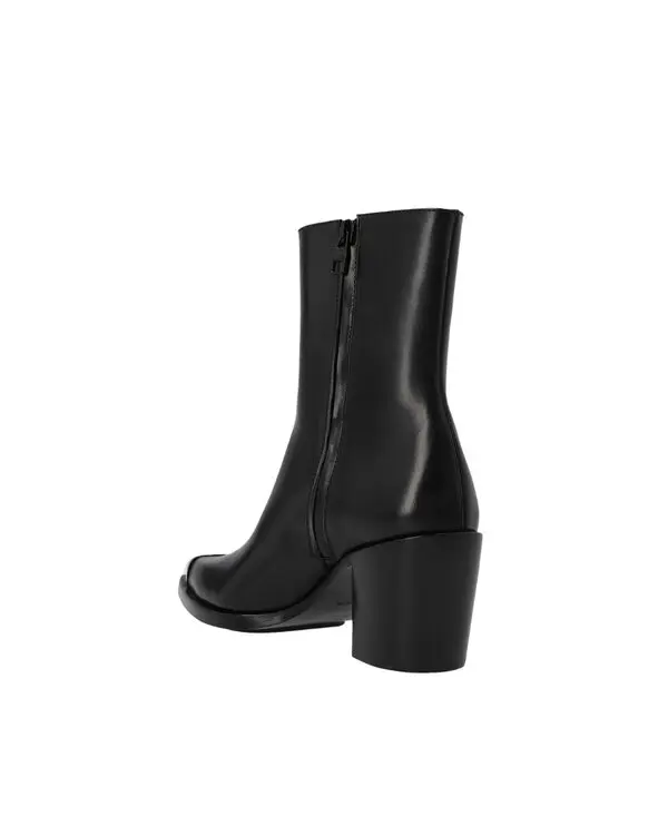 Alexander McQueen Pointed Toe Metal Cap Boots