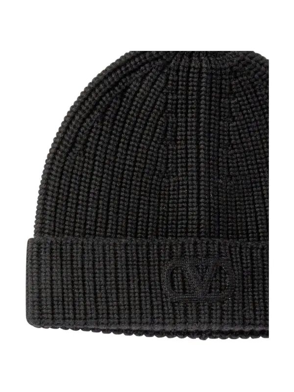 Valentino Garavani Vlogo Knitted Beanie