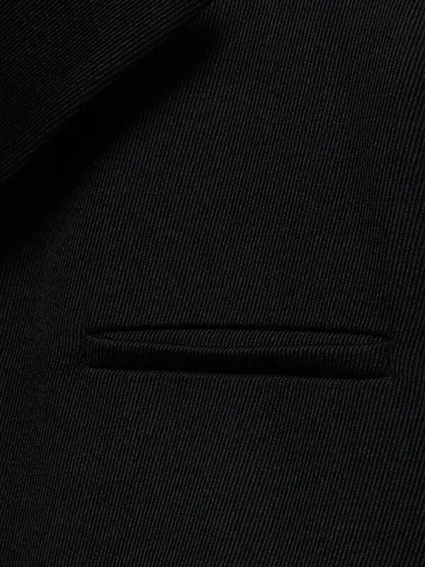 16Arlington Tailored Blazer With Notched Lapels