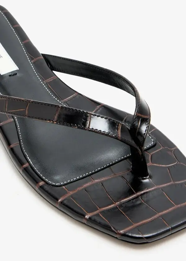 TOTEME Embossed Flat Sandals - Black