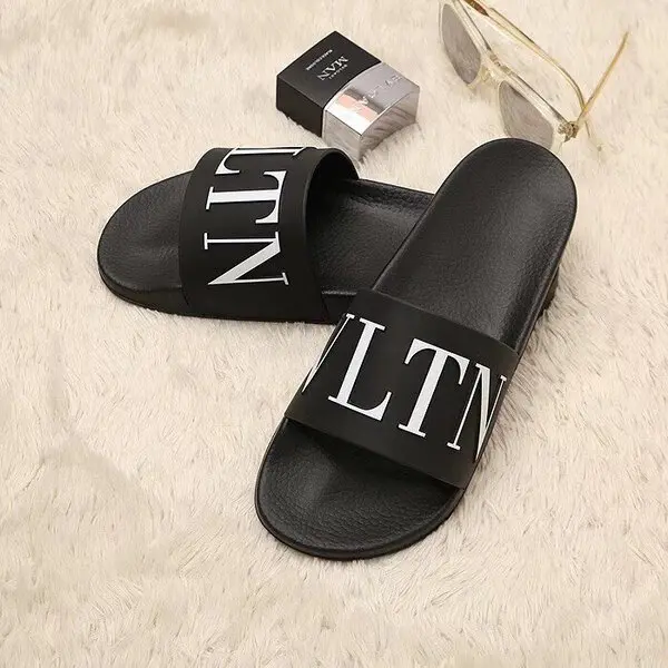 Valentino Garavani Vltn Slides