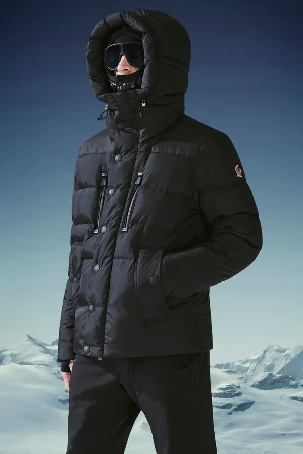 Moncler Rodenberg Short Down Jacket