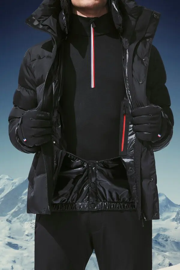 Moncler Rodenberg Short Down Jacket