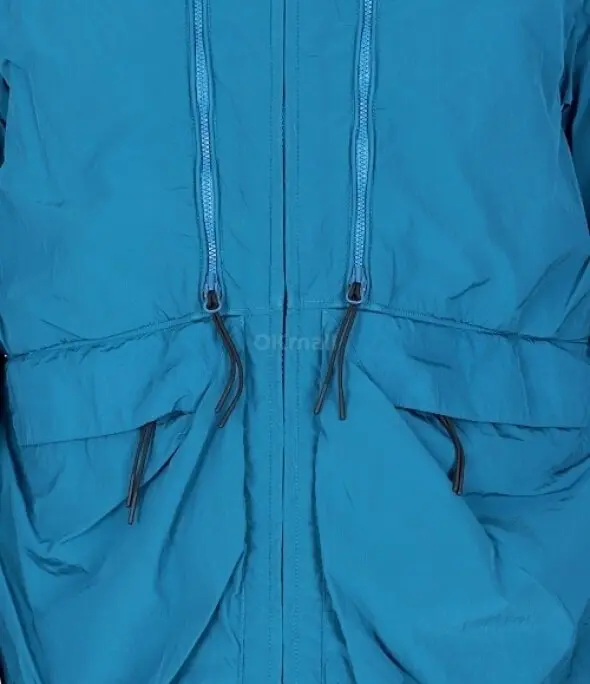 C.P. COMPANY Chrome-r Lens Detailed Windbreaker