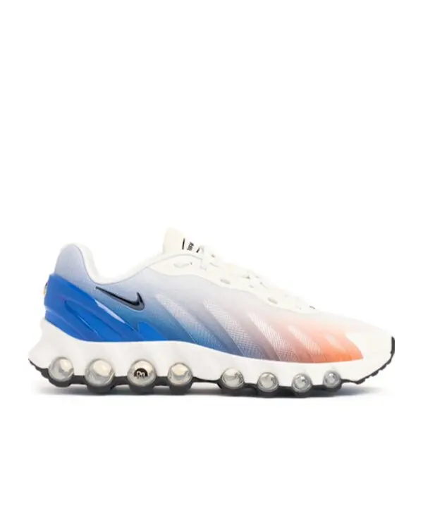 Nike Max Dn8 Sneakers