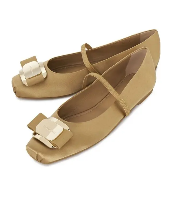 FERRAGAMO Zina T Light Came Flat Shoes