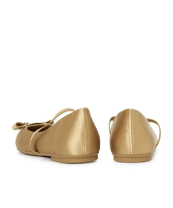 FERRAGAMO Zina T Light Came Flat Shoes
