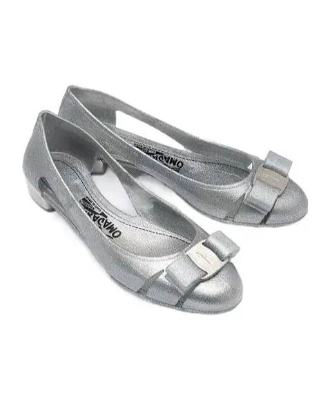FERRAGAMO Vara Jelly Pumps