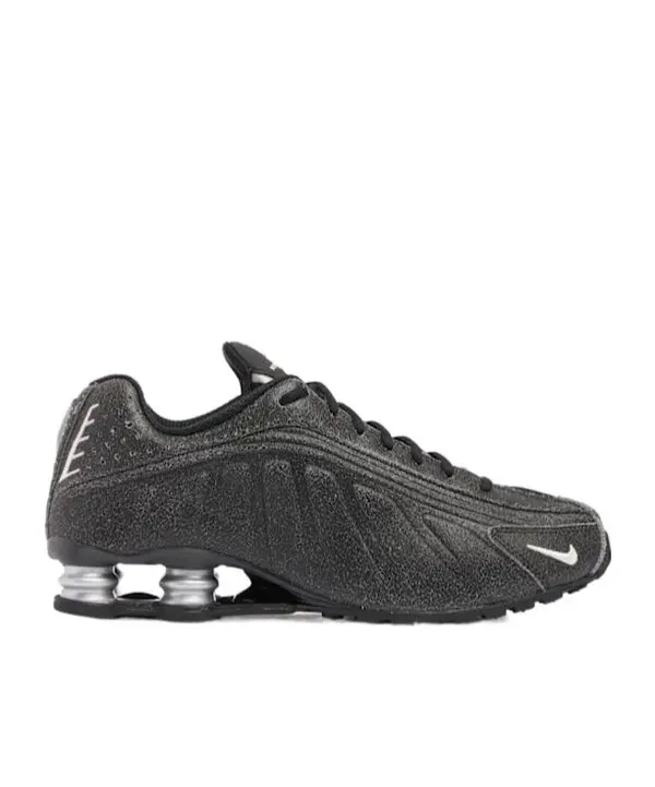 Nike Shox R4 Sneakers - Black