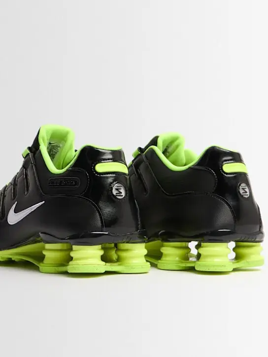 Nike Shox Nz Sneakers Black/white-vol 12 Us - Green