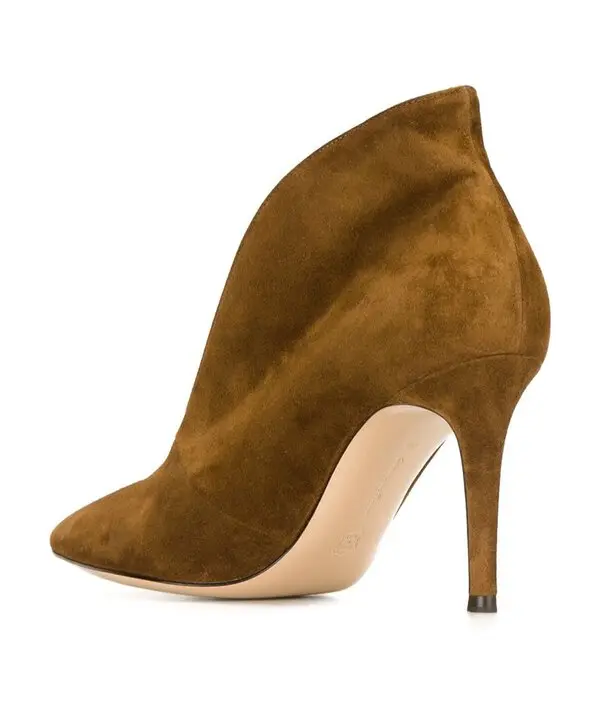 GIANVITO ROSSI Pointed High Heel Pumps