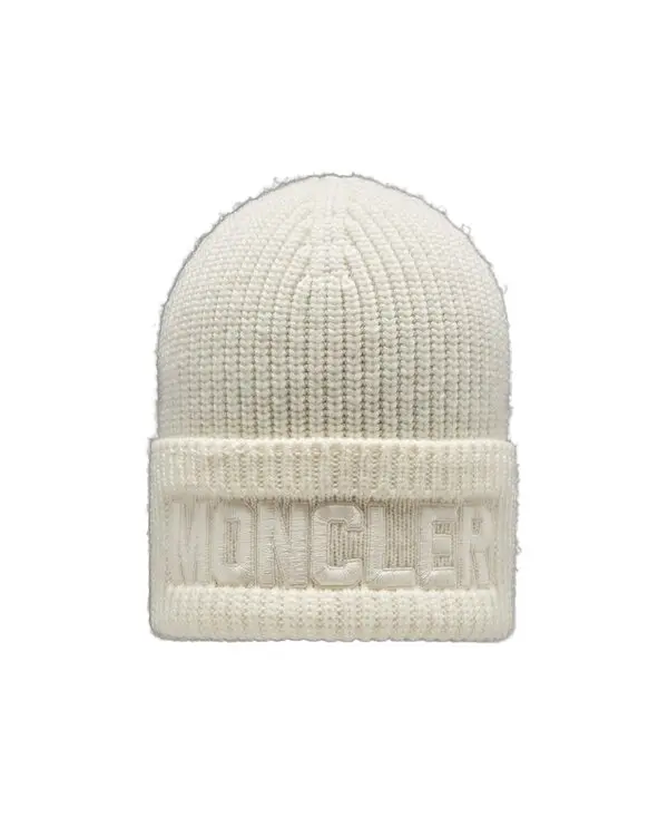 Moncler Embroidered Logo Beanie - Nude
