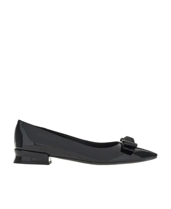 FERRAGAMO Vara Bow Leather Ballerina Flats - Black