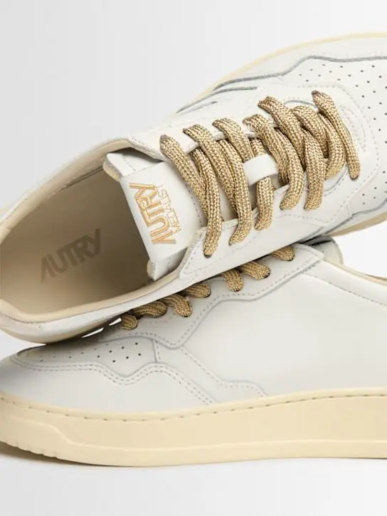 AUTRY Medalist Low Sneakers - White