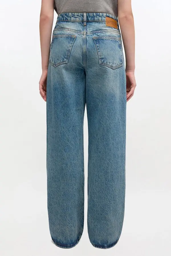 GANNI Boyfriend Jeans In Tinted Denim