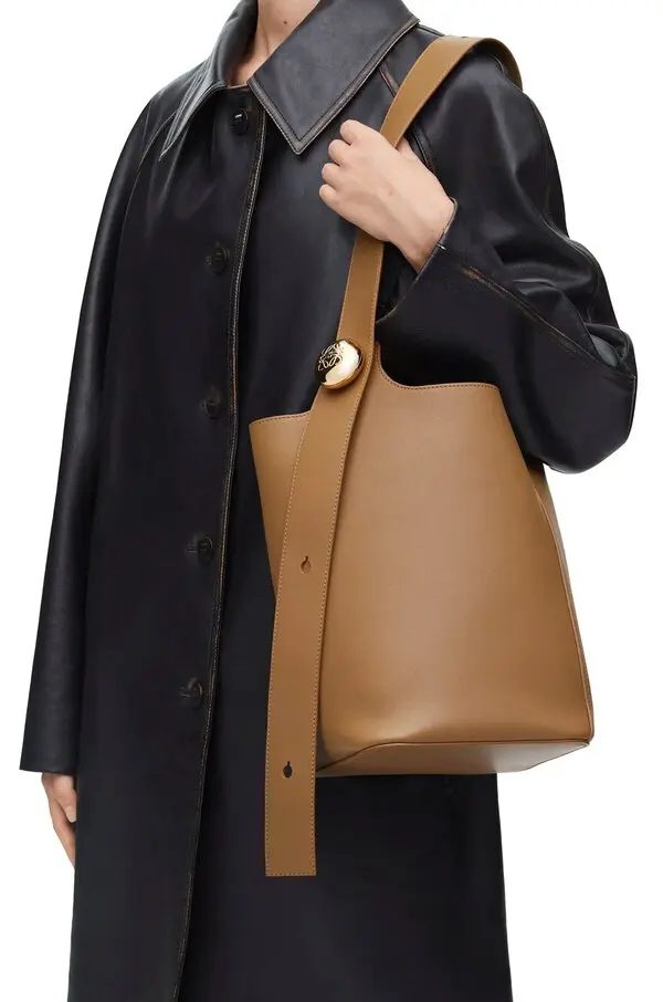 Loewe Medium Pebble Bucket Bag - Brown