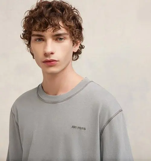 Ami Double-layered Logo Sweatshirt