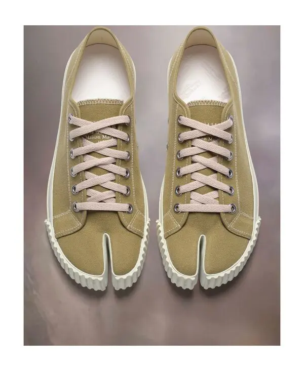MAISON MARGIELA Tabi Lace-up Sneakers - Brown