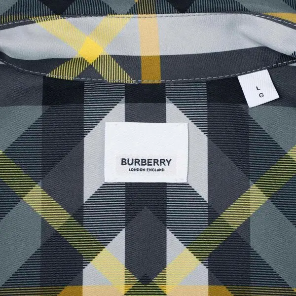 Burberry Geometric-pattern Printed Zipped Shirt - Gray