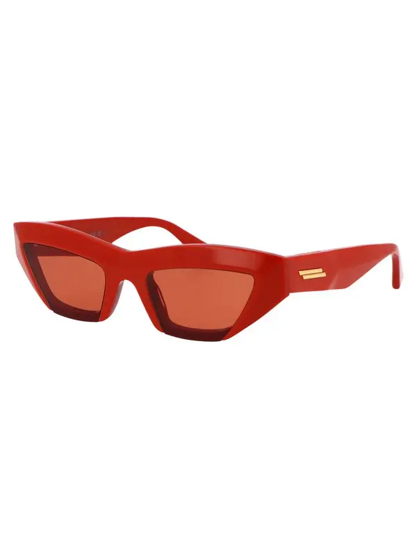 Bottega Veneta Cat Eye Frame Sunglasses - Red